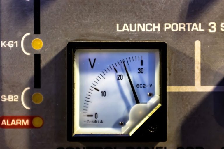 How To Test If A Circuit Breaker Will Trip? 4 Ways To Check