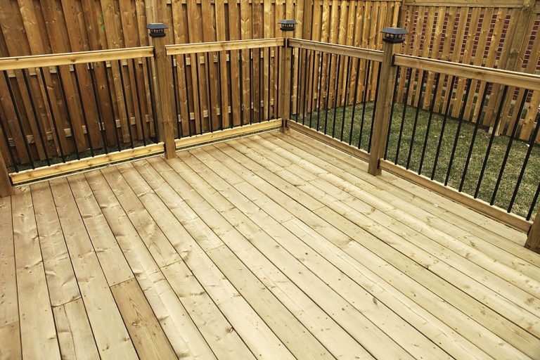 4x4 Vs 6x6 Deck Posts: Which is the Best Option for Your Deck?