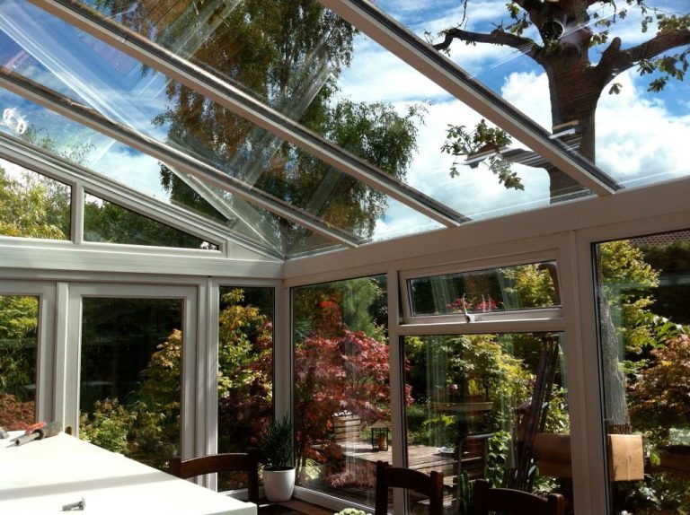 How To Identify And Fix A Leaking Sunroom Roof: Tips from Expert ...