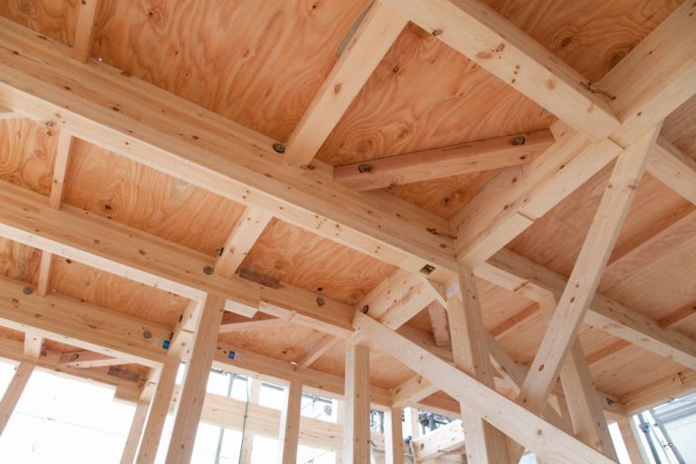 How to Frame a Ceiling in 8 Steps - DIY Guide